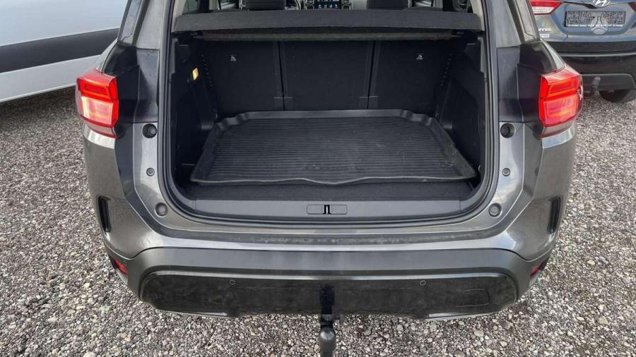 Grey Citroen C5 Aircross 2019 in Marijampole, with an engine capacity of 2.00 L and mileage of 256 thousand km for 14490 €, photo 40 on AUTOMOTO.COM.LV