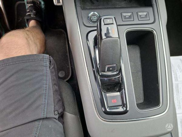 Grey Citroen C5 Aircross 2019 in Vilnius, with an engine capacity of 1.48 L and mileage of 218 thousand km for 10300 €, photo 9 on AUTOMOTO.COM.LV