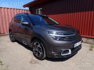 Grey Citroen C5 Aircross 2019 in Liepaja, with an engine capacity of 1.20 L and mileage of 103 thousand km for 9950 €, photo  on AUTOMOTO.COM.LV
