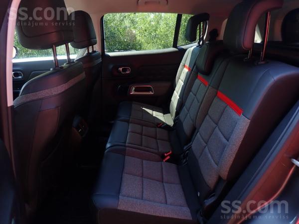 Grey Citroen C5 Aircross 2019 in Liepaja, with an engine capacity of 1.20 L and mileage of 103 thousand km for 9950 €, photo 6 on AUTOMOTO.COM.LV