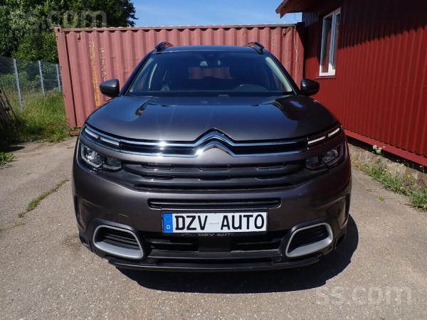 Серый Ситроен C5 Aircross 2019 в Лиепая, объемом двигателя 1.20 л и пробегом 103 тыс. км за 9950 €, фото 3 на AUTOMOTO.COM.LV