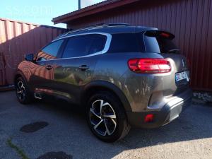 Grey Citroen C5 Aircross 2019 in Liepaja, with an engine capacity of 1.20 L and mileage of 103 thousand km for 9950 €, photo 5 on AUTOMOTO.COM.LV