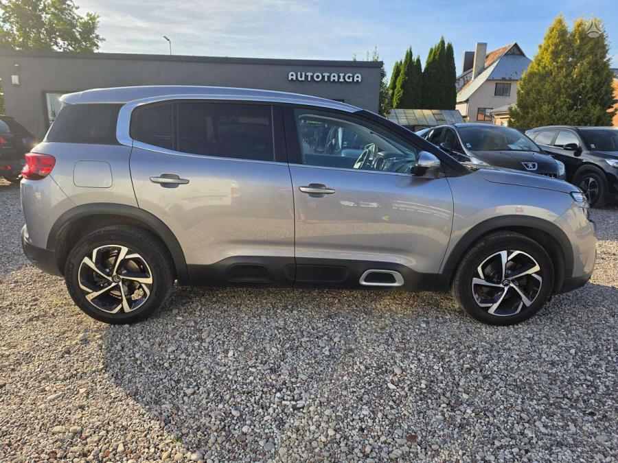 Pelēks Citroen C5 Aircross 2019 Tauragė, ar dzinēja tilpumu 1.20 L un nobraukumu 142 tūkst. km par 9200 €, foto 3 vietnē AUTOMOTO.COM.LV