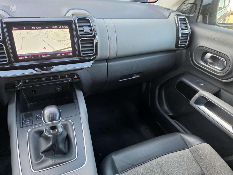 Pelēks Citroen C5 Aircross 2019 Tauragė, ar dzinēja tilpumu 1.20 L un nobraukumu 142 tūkst. km par 9200 €, foto 12 vietnē AUTOMOTO.COM.LV