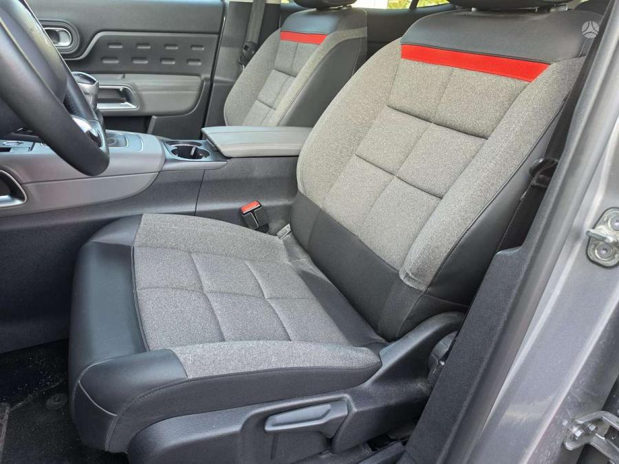 Pelēks Citroen C5 Aircross 2019 Tauragė, ar dzinēja tilpumu 1.20 L un nobraukumu 142 tūkst. km par 9200 €, foto 17 vietnē AUTOMOTO.COM.LV