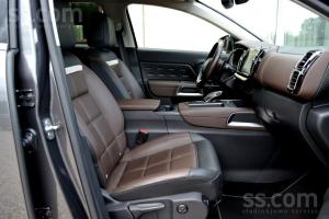 Серый Ситроен C5 Aircross 2019 в Тукумс, объемом двигателя 1.50 л и пробегом 312 тыс. км за 13490 €, фото 29 на AUTOMOTO.COM.LV