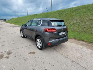 Pelēks Citroen C5 Aircross 2019 Viļņa, ar dzinēja tilpumu 1.20 L un nobraukumu 91 tūkst. km par 9680 €, foto 10 vietnē AUTOMOTO.COM.LV