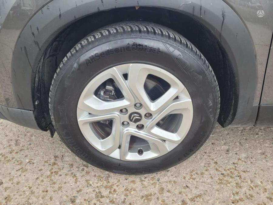 Pelēks Citroen C5 Aircross 2019 Viļņa, ar dzinēja tilpumu 1.20 L un nobraukumu 91 tūkst. km par 9680 €, foto 26 vietnē AUTOMOTO.COM.LV
