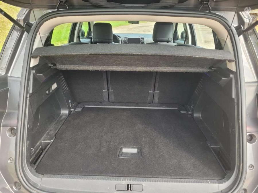 Pelēks Citroen C5 Aircross 2019 Viļņa, ar dzinēja tilpumu 1.20 L un nobraukumu 91 tūkst. km par 9680 €, foto 27 vietnē AUTOMOTO.COM.LV