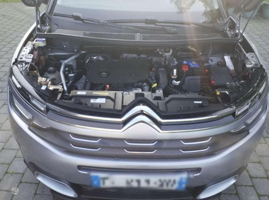 Pelēks Citroen C5 Aircross 2019 Viļņa, ar dzinēja tilpumu 1.50 L un nobraukumu 218 tūkst. km par 8800 €, foto 14 vietnē AUTOMOTO.COM.LV
