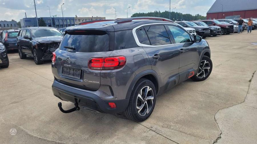 Grey Citroen C5 Aircross 2019 in Siauliai, with an engine capacity of 1.50 L and mileage of 218 thousand km for 10500 €, photo 7 on AUTOMOTO.COM.LV