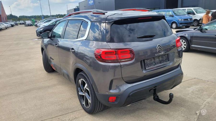 Grey Citroen C5 Aircross 2019 in Siauliai, with an engine capacity of 1.50 L and mileage of 218 thousand km for 10500 €, photo 9 on AUTOMOTO.COM.LV