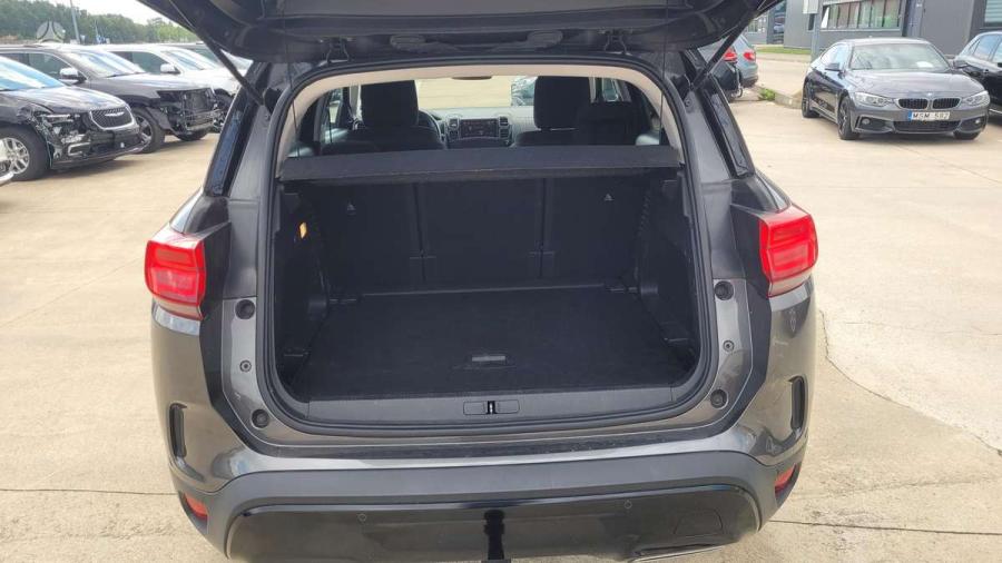 Grey Citroen C5 Aircross 2019 in Siauliai, with an engine capacity of 1.50 L and mileage of 218 thousand km for 10500 €, photo 10 on AUTOMOTO.COM.LV