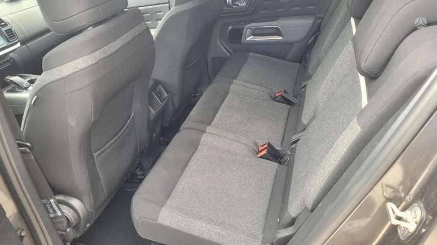 Grey Citroen C5 Aircross 2019 in Siauliai, with an engine capacity of 1.50 L and mileage of 218 thousand km for 10500 €, photo 17 on AUTOMOTO.COM.LV