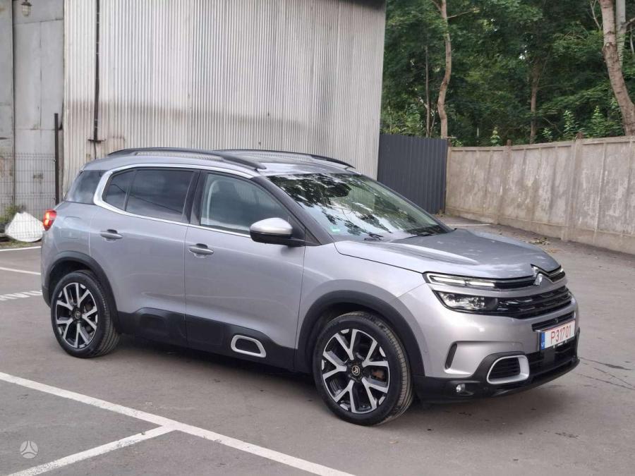 Grey Citroen C5 Aircross 2019 in Vilnius, with an engine capacity of 1.50 L and mileage of 218 thousand km for 10900 €, photo 13 on AUTOMOTO.COM.LV