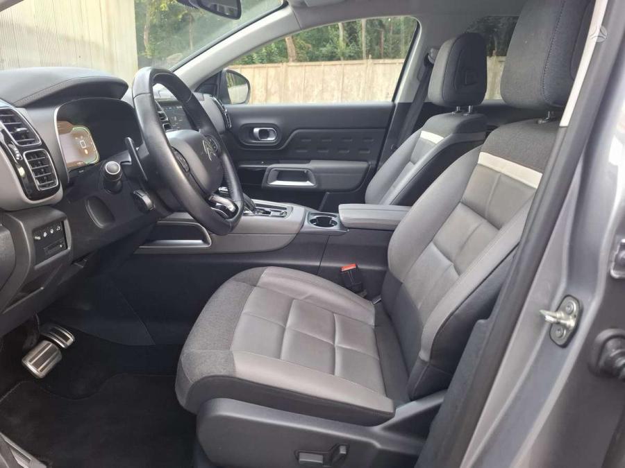 Grey Citroen C5 Aircross 2019 in Vilnius, with an engine capacity of 1.50 L and mileage of 218 thousand km for 10900 €, photo 30 on AUTOMOTO.COM.LV