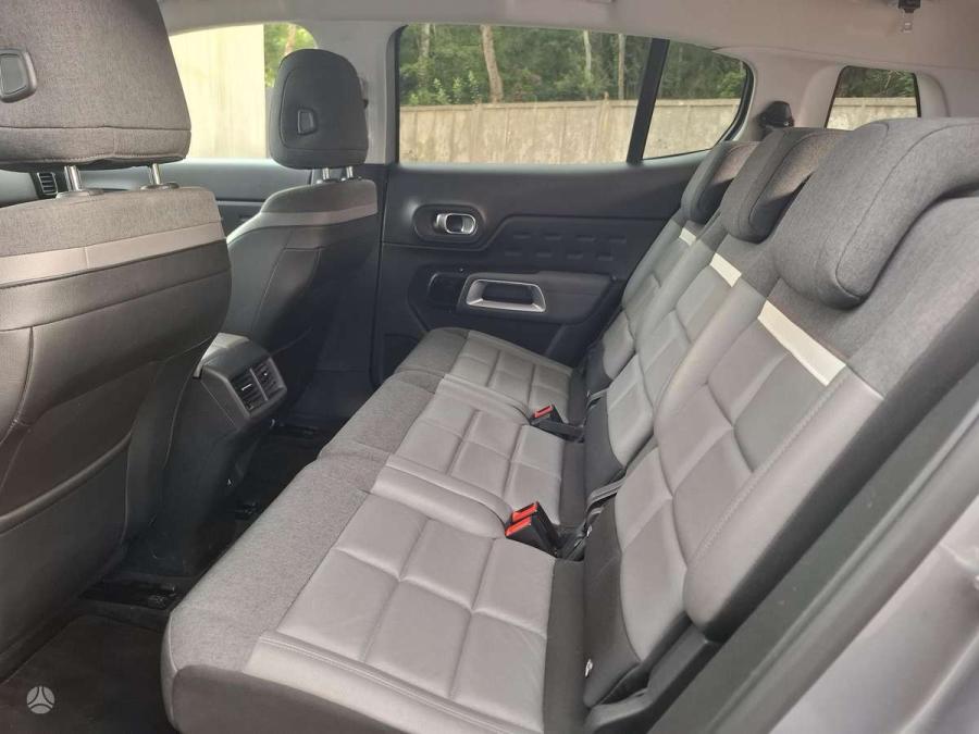 Grey Citroen C5 Aircross 2019 in Vilnius, with an engine capacity of 1.50 L and mileage of 218 thousand km for 10900 €, photo 31 on AUTOMOTO.COM.LV
