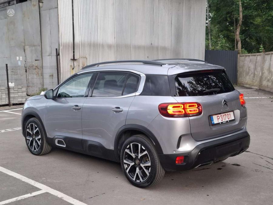 Grey Citroen C5 Aircross 2019 in Vilnius, with an engine capacity of 1.50 L and mileage of 218 thousand km for 10800 €, photo 12 on AUTOMOTO.COM.LV