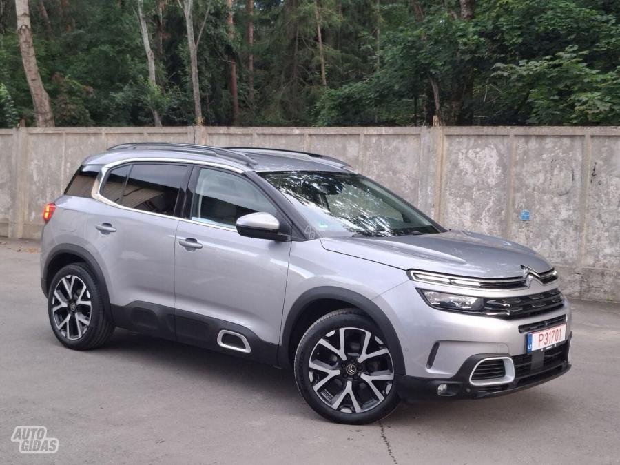 Серый Ситроен C5 Aircross 2019 в Вильнюс, объемом двигателя 1.50 л и пробегом 218 тыс. км за 10700 €, фото 1 на AUTOMOTO.COM.LV