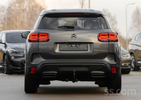 Pelēks Citroen C5 Aircross 2020 Jelgava, ar dzinēja tilpumu 1.50 L un nobraukumu 0 tūkst. km par 10700 €, foto 5 vietnē AUTOMOTO.COM.LV