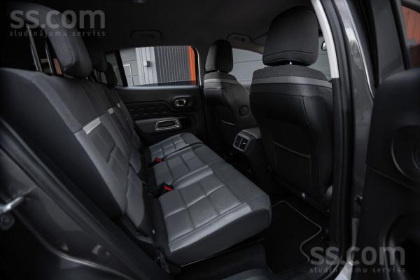 Pelēks Citroen C5 Aircross 2020 Jelgava, ar dzinēja tilpumu 1.50 L un nobraukumu 0 tūkst. km par 10700 €, foto 10 vietnē AUTOMOTO.COM.LV