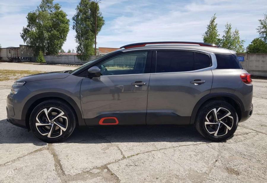 Pelēks Citroen C5 Aircross 2020 Šauļi, ar dzinēja tilpumu 1.20 L un nobraukumu 77 tūkst. km par 11200 €, foto 8 vietnē AUTOMOTO.COM.LV