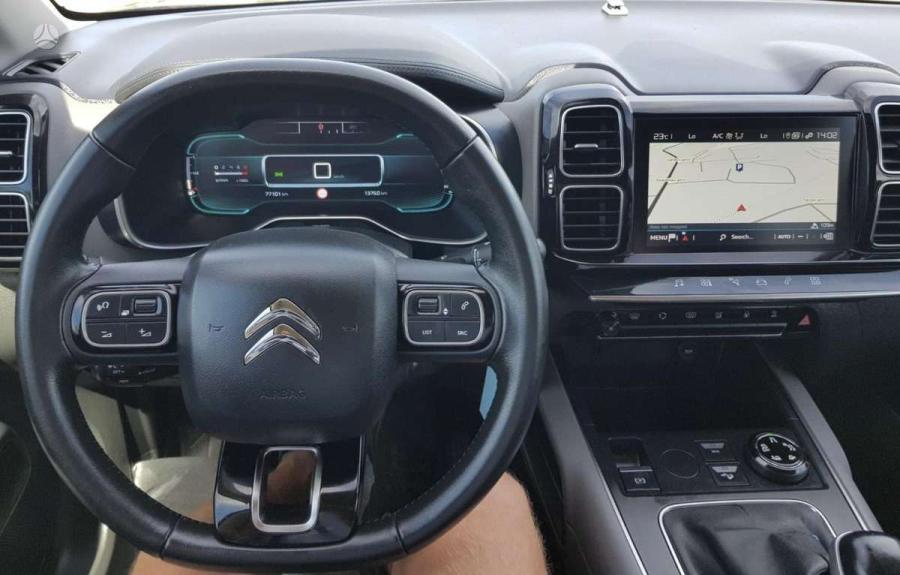 Pelēks Citroen C5 Aircross 2020 Šauļi, ar dzinēja tilpumu 1.20 L un nobraukumu 77 tūkst. km par 11200 €, foto 21 vietnē AUTOMOTO.COM.LV