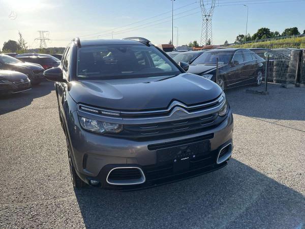 Pelēks Citroen C5 Aircross 2020 Marijampole, ar dzinēja tilpumu 1.50 L un nobraukumu 207 tūkst. km par 10800 €, foto 2 vietnē AUTOMOTO.COM.LV
