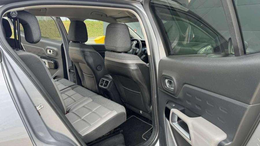 Pelēks Citroen C5 Aircross 2020 Viļņa, ar dzinēja tilpumu 1.60 L un nobraukumu 132 tūkst. km par 14490 €, foto 19 vietnē AUTOMOTO.COM.LV