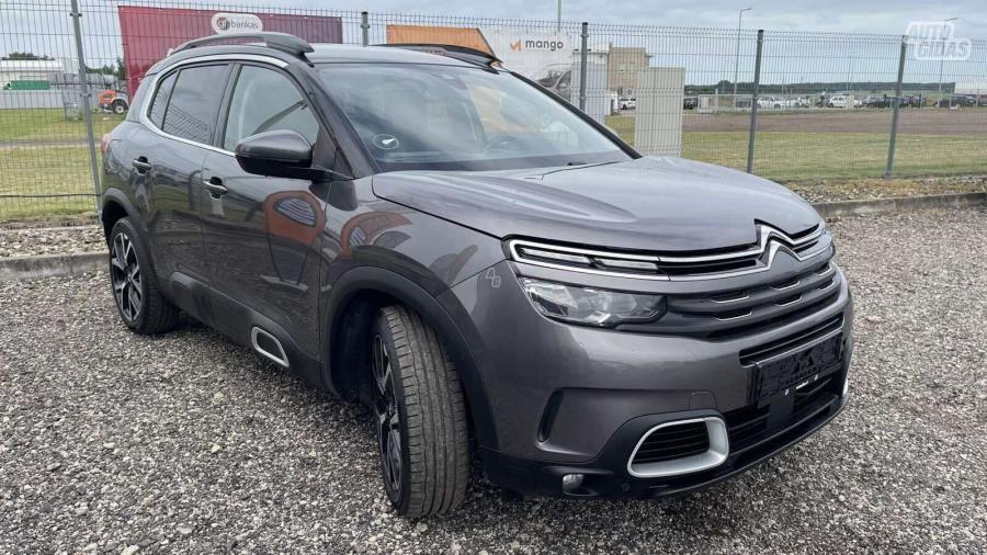 Grey Citroen C5 Aircross 2020 in Marijampole, with an engine capacity of 1.50 L and mileage of 206 thousand km for 11390 €, photo 5 on AUTOMOTO.COM.LV