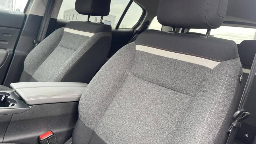 Grey Citroen C5 Aircross 2020 in Marijampole, with an engine capacity of 1.50 L and mileage of 206 thousand km for 11390 €, photo 17 on AUTOMOTO.COM.LV
