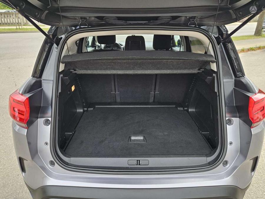 Pelēks Citroen C5 Aircross 2020 Šauļi, ar dzinēja tilpumu 1.20 L un nobraukumu 136 tūkst. km par 11450 €, foto 13 vietnē AUTOMOTO.COM.LV