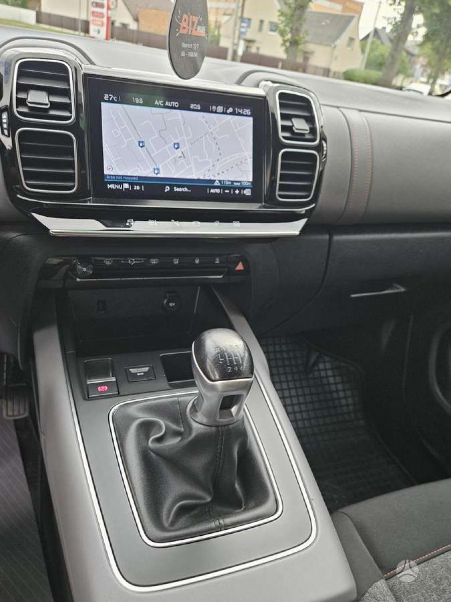 Pelēks Citroen C5 Aircross 2020 Šauļi, ar dzinēja tilpumu 1.20 L un nobraukumu 136 tūkst. km par 11450 €, foto 22 vietnē AUTOMOTO.COM.LV