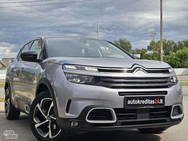 Grey Citroen C5 Aircross 2020 in Siauliai, with an engine capacity of 1.20 L and mileage of 136 thousand km for 11450 €, photo 1 on AUTOMOTO.COM.LV