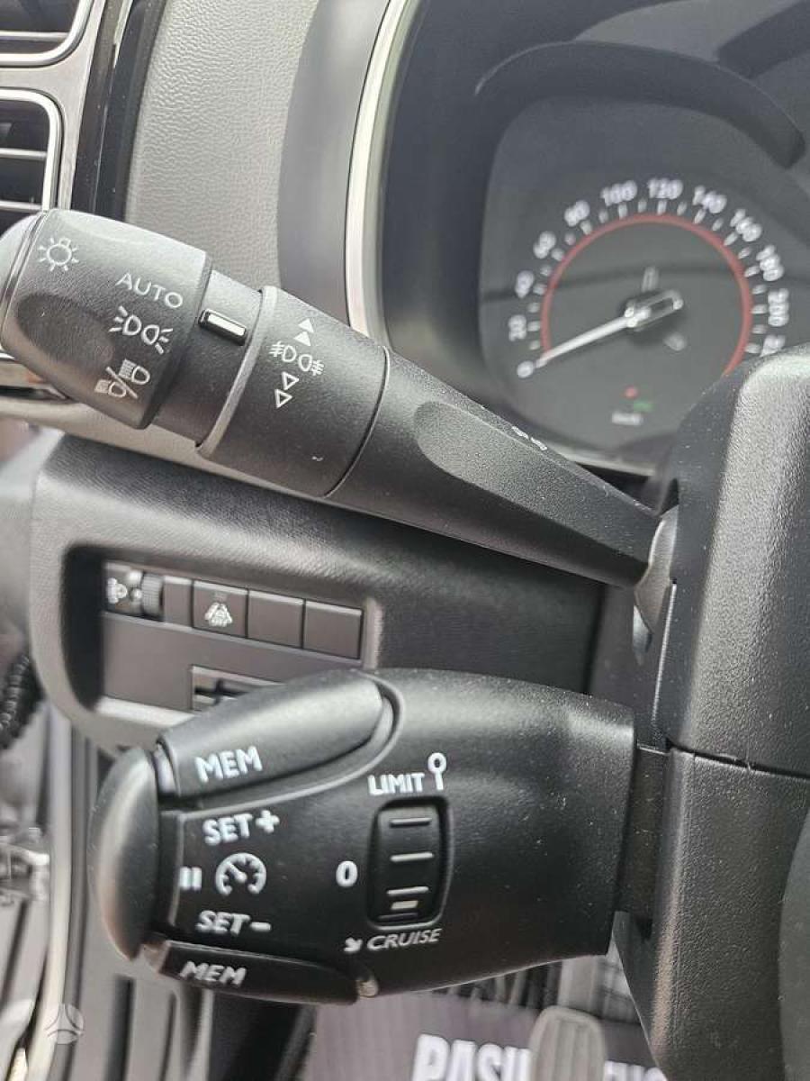 Grey Citroen C5 Aircross 2020 in Siauliai, with an engine capacity of 1.20 L and mileage of 136 thousand km for 11450 €, photo 23 on AUTOMOTO.COM.LV