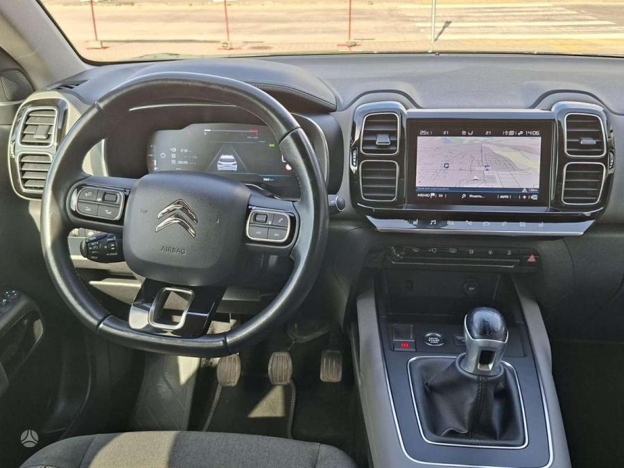 Pelēks Citroen C5 Aircross 2020 Šauļi, ar dzinēja tilpumu 1.50 L un nobraukumu 121 tūkst. km par 12200 €, foto 11 vietnē AUTOMOTO.COM.LV