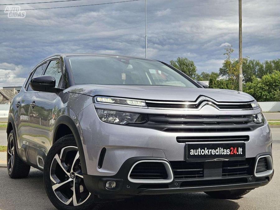 Серый Ситроен C5 Aircross 2020 в Шяуляй, объемом двигателя 1.20 л и пробегом 136 тыс. км за 11450 €, фото 1 на AUTOMOTO.COM.LV