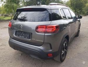 Pelēks Citroen C5 Aircross 2020 Šauļi, ar dzinēja tilpumu 1.20 L un nobraukumu 77 tūkst. km par 10900 €, foto 5 vietnē AUTOMOTO.COM.LV