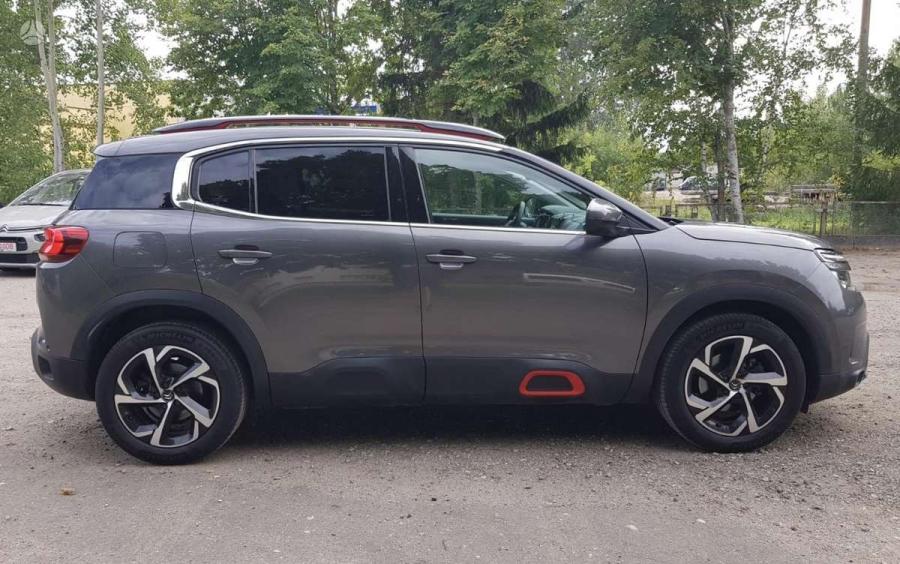 Pelēks Citroen C5 Aircross 2020 Šauļi, ar dzinēja tilpumu 1.20 L un nobraukumu 77 tūkst. km par 10900 €, foto 6 vietnē AUTOMOTO.COM.LV