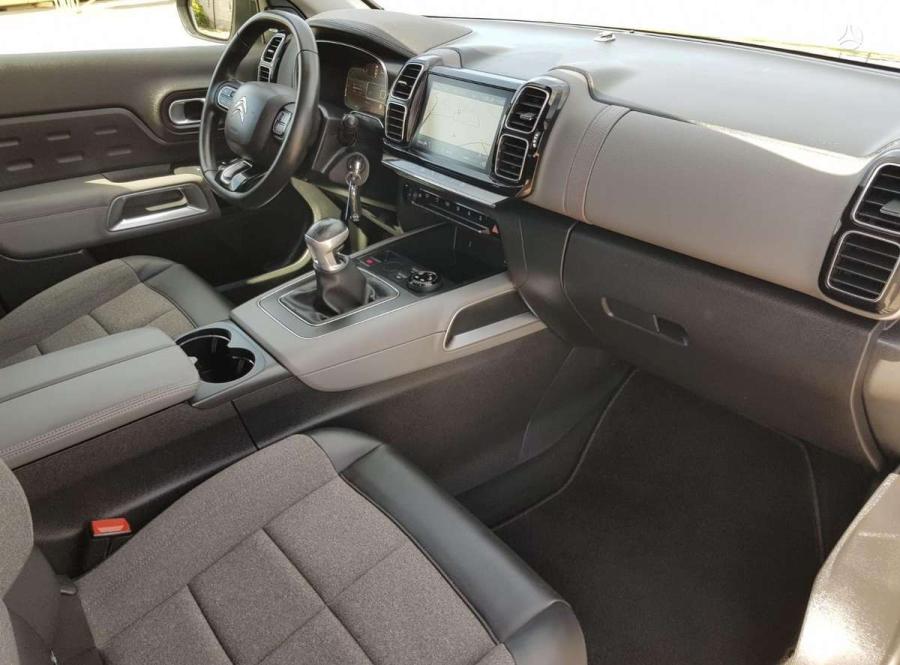 Pelēks Citroen C5 Aircross 2020 Šauļi, ar dzinēja tilpumu 1.20 L un nobraukumu 77 tūkst. km par 10900 €, foto 10 vietnē AUTOMOTO.COM.LV