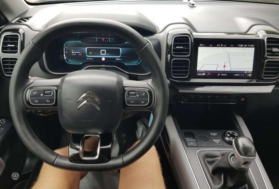 Pelēks Citroen C5 Aircross 2020 Šauļi, ar dzinēja tilpumu 1.20 L un nobraukumu 77 tūkst. km par 10900 €, foto 15 vietnē AUTOMOTO.COM.LV