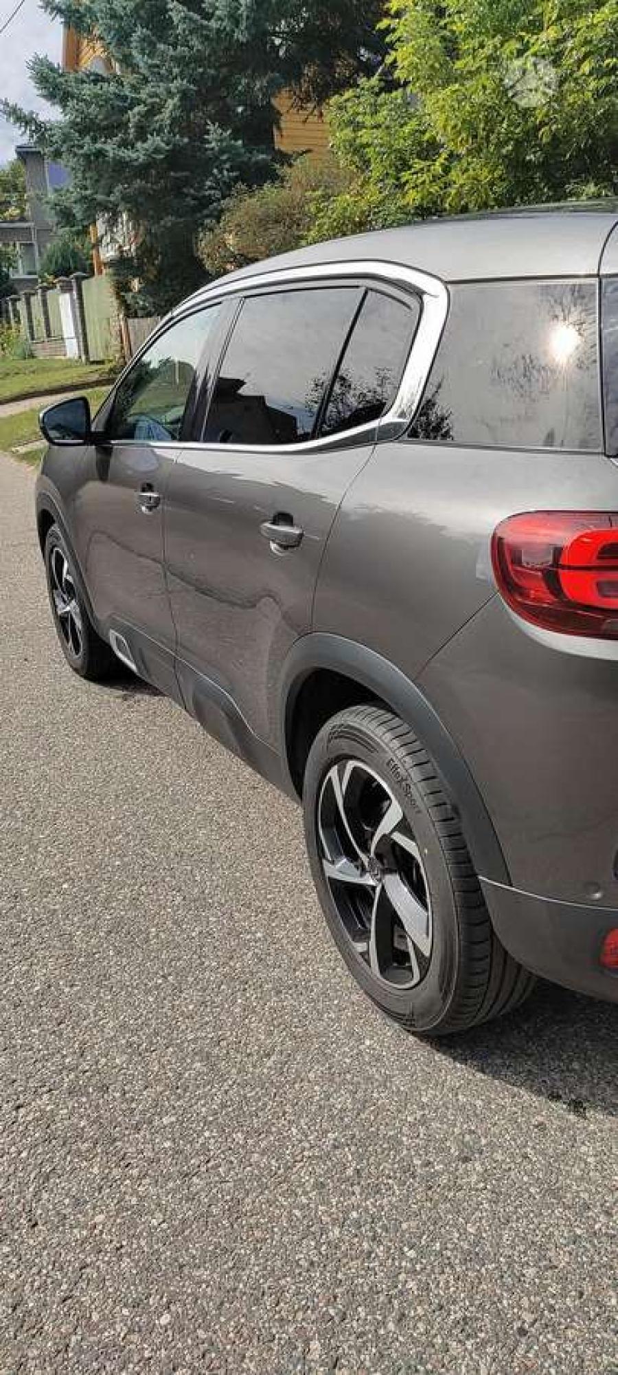 Серый Ситроен C5 Aircross 2020 в Вильнюс, объемом двигателя 1.50 л и пробегом 193 тыс. км за 12500 €, фото 4 на AUTOMOTO.COM.LV