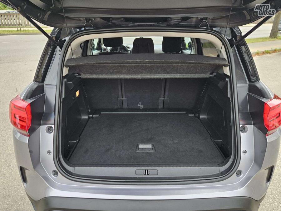 Pelēks Citroen C5 Aircross 2020 Šauļi, ar dzinēja tilpumu 1.20 L un nobraukumu 136 tūkst. km par 10450 €, foto 13 vietnē AUTOMOTO.COM.LV