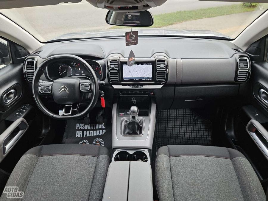 Pelēks Citroen C5 Aircross 2020 Šauļi, ar dzinēja tilpumu 1.20 L un nobraukumu 136 tūkst. km par 10450 €, foto 14 vietnē AUTOMOTO.COM.LV