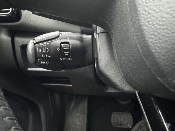 Grey Citroen C5 Aircross 2021 in Marijampole, with an engine capacity of 1.60 L and mileage of 125 thousand km for 14823 €, photo 11 on AUTOMOTO.COM.LV