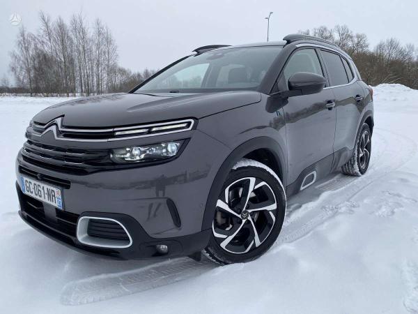 Grey Citroen C5 Aircross 2021 in Taurage, with an engine capacity of 1.60 L and mileage of 255 thousand km for 13189 €, photo 1 on AUTOMOTO.COM.LV