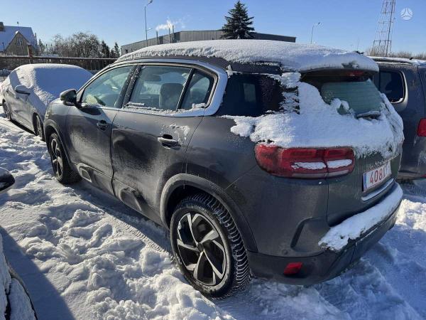 Серый Ситроен C5 Aircross 2021 в Мариямполе, объемом двигателя 1.50 л и пробегом 175 тыс. км за 13292 €, фото 3 на AUTOMOTO.COM.LV