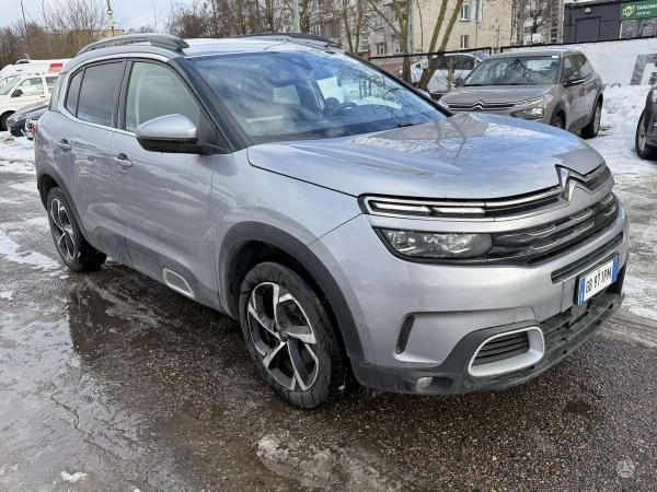 Серый Ситроен C5 Aircross 2021 в Вильнюс, объемом двигателя 1.50 л и пробегом 226 тыс. км за 13500 €, фото 2 на AUTOMOTO.COM.LV