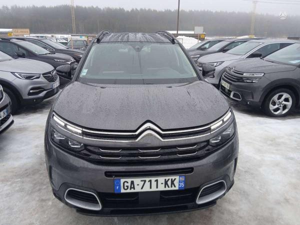 Pelēks Citroen C5 Aircross 2021 Viļņa, ar dzinēja tilpumu 1.50 L un nobraukumu 212 tūkst. km par 14460 €, foto 1 vietnē AUTOMOTO.COM.LV