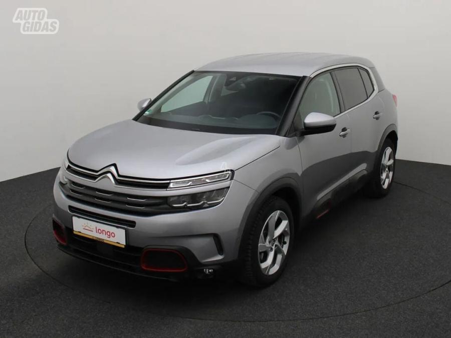Grey Citroen C5 Aircross 2021 in Vilnius, with an engine capacity of 1.20 L and mileage of 133 thousand km for 13699 €, photo 1 on AUTOMOTO.COM.LV
